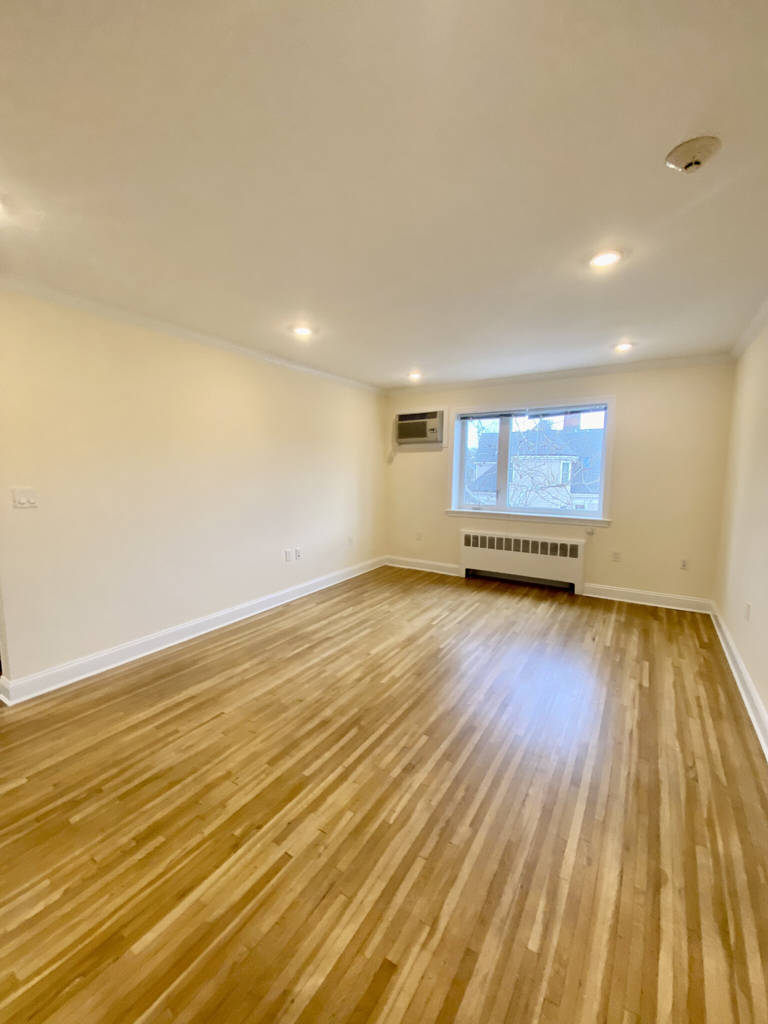 78 Saint Paul St, Coolidge Corner, Brookline, MA | Spot Easy